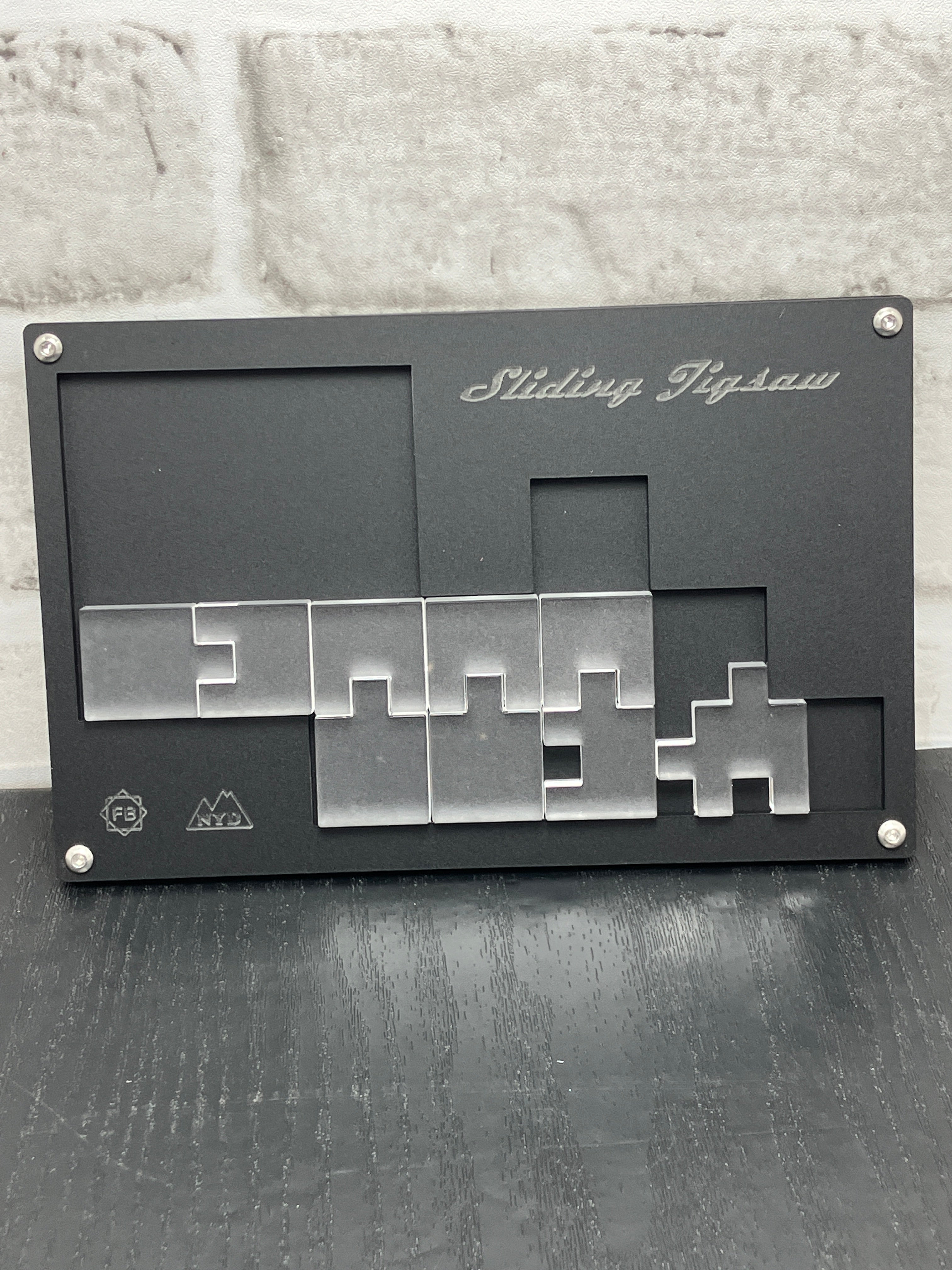 Sliding Jigsaw – NothingYet Designs